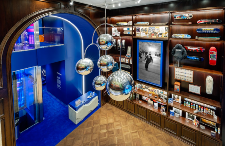Inside Meta's New York flagship store: AI glasses, VR and immersive ...